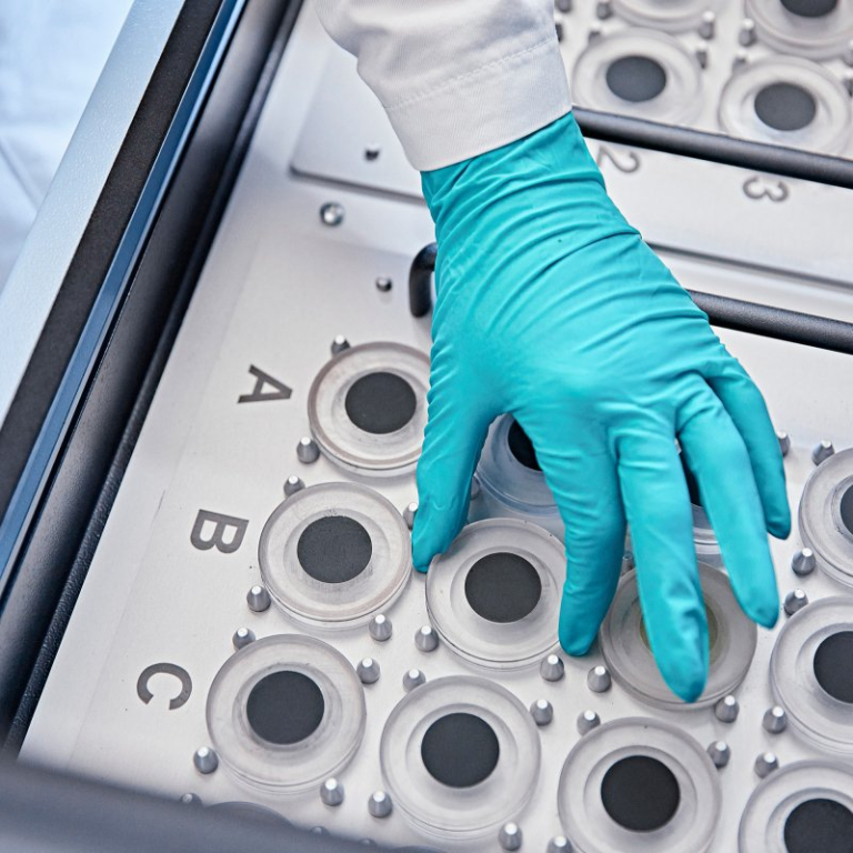 Umicore announces pCAM EV battery supply agreements with CNGR and Eco ...